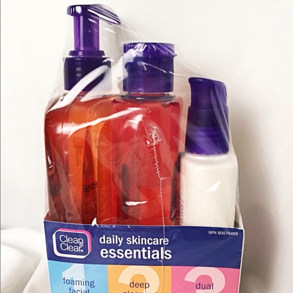 CLEAN & CLEAR | Skincare | Clean Clear Essentials Skin Care Pack | Poshmark
